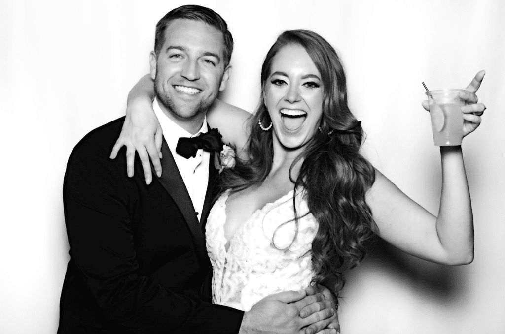 Hollywood Booth – MidWest Photo Booth Company